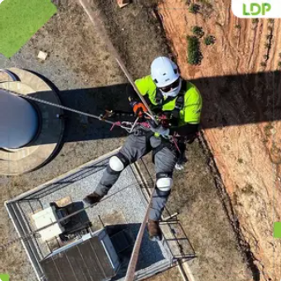 Wind Turbine Blade Inspection Service via by Rope Access Service